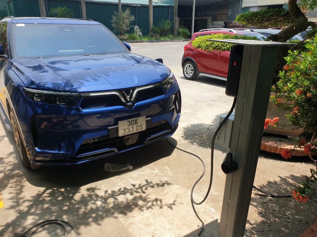 Báo Giá Sạc Xe Ô Tô Điện VinFast VF3, VF5, VF6, VF7, VF8, VF9, VFe34